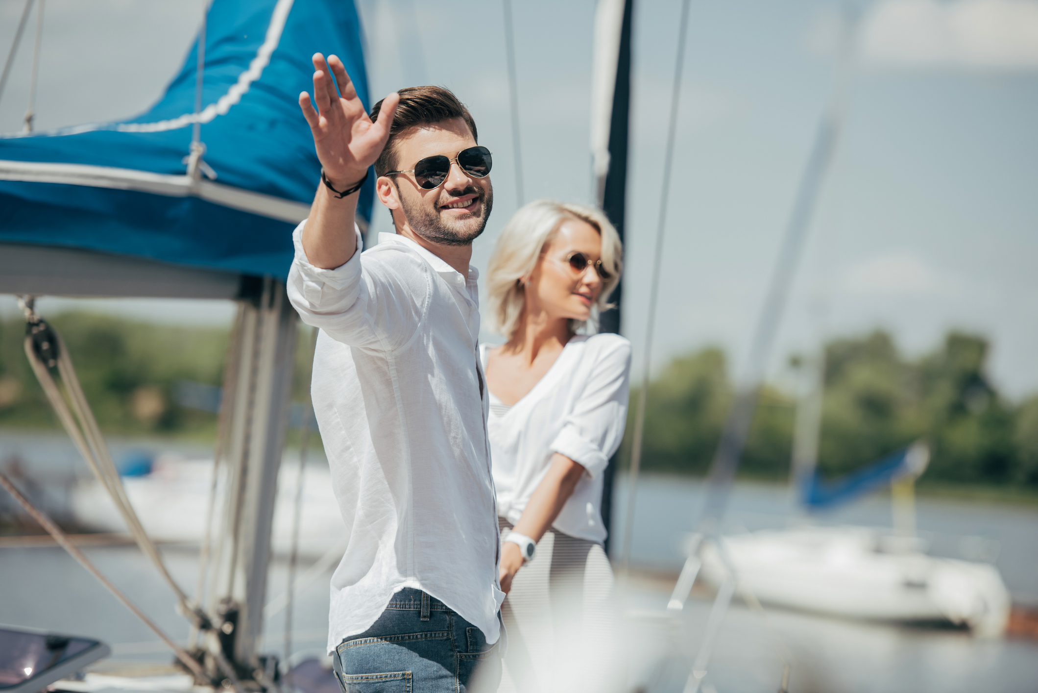 Why Do Boaters Wave At Each Other?